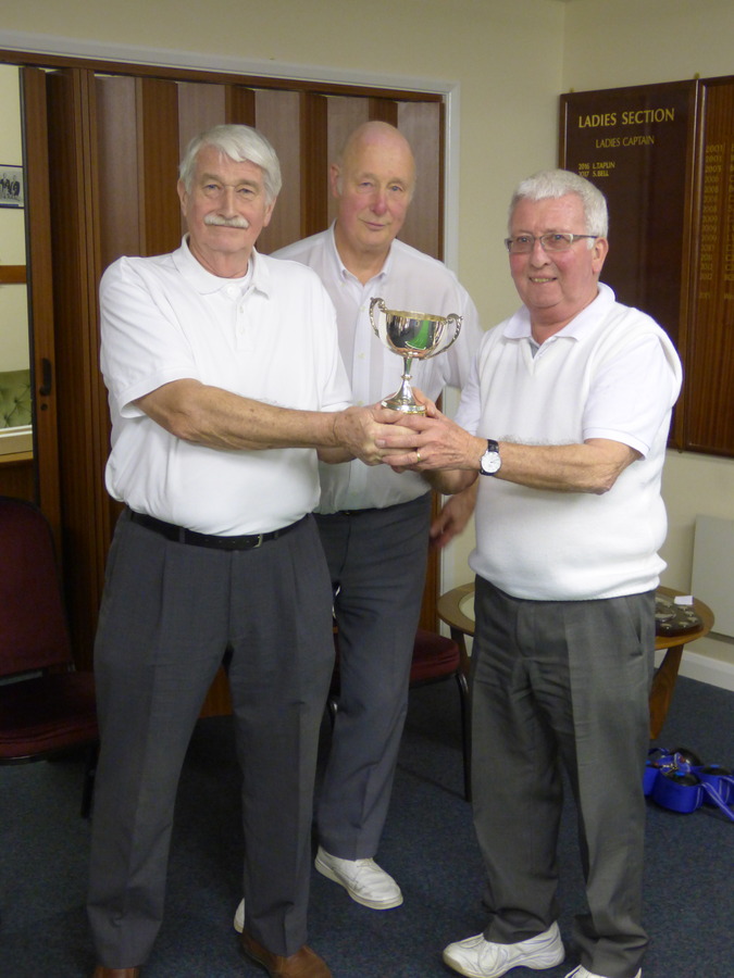 Drawn Pairs Winners Martin Sharpe and Peter Butler. - MARLOW BOWLS CLUB
